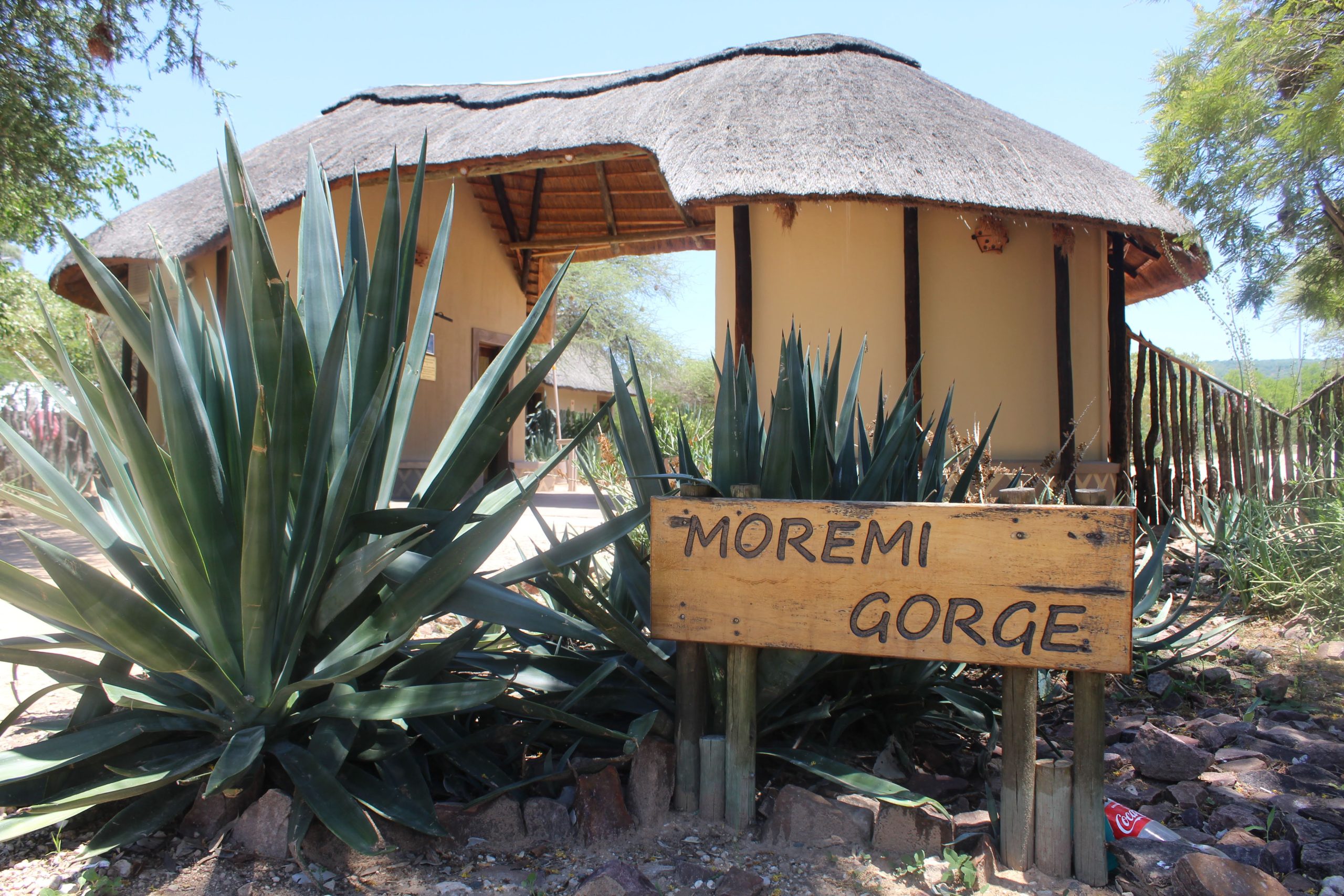 Goo-Moremi Gorge Day Trip: A Protected National Monument – Traveyola